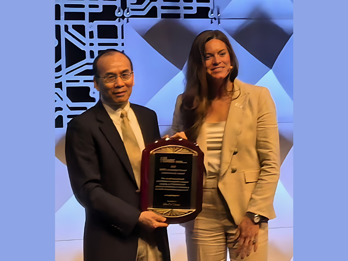 Liang Receives IEEE-EMBS Career Achievement Award | Bioengineering ...