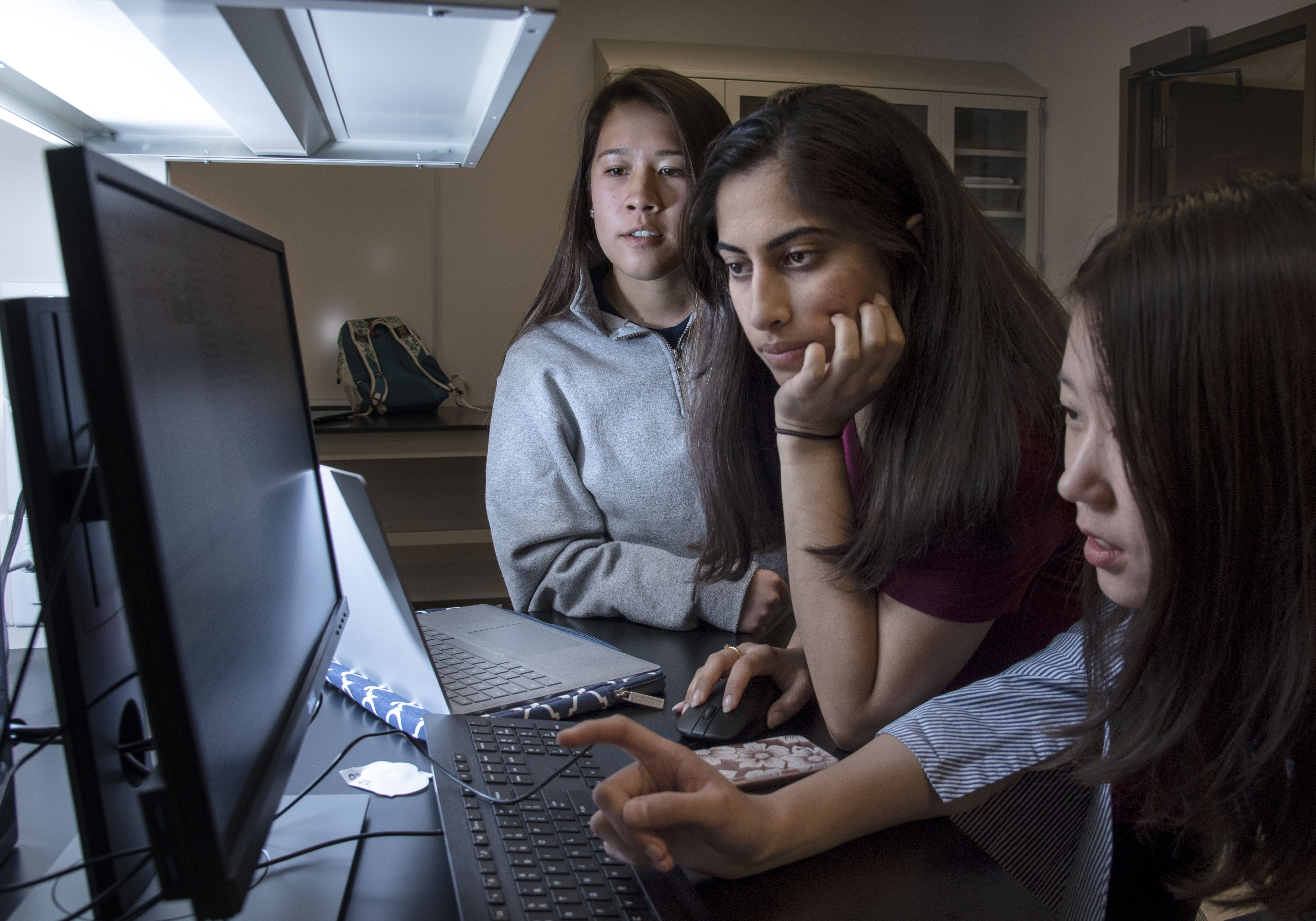 Amos and Darabi receive funding from NSF to study undergraduate ...